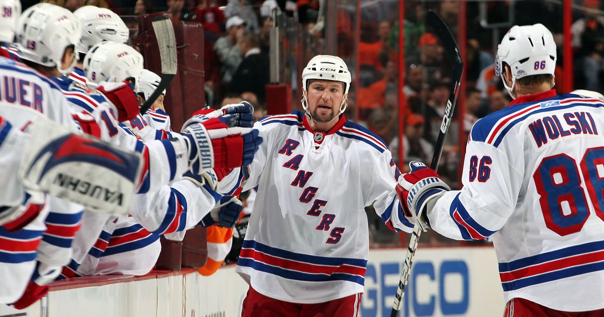 The Rangers Control What They Can in Philly - TV - Vulture