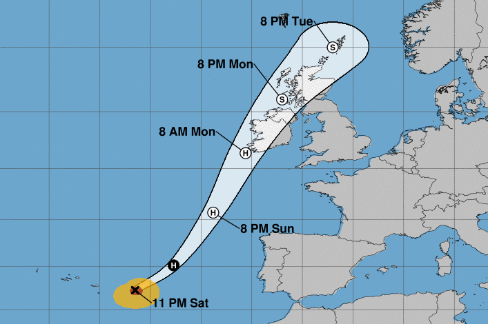 Hurricane Ophelia Stuns Meteorologists, Heads for Ireland