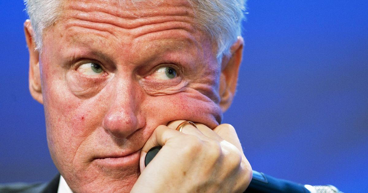 Bill Clinton Has a Bit of a Wandering Eye
