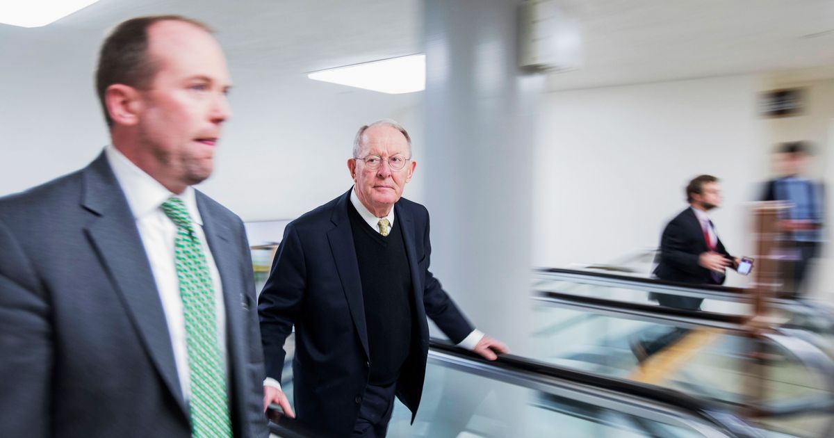 Will Lamar Alexander Be a Problem For Trump and the GOP?