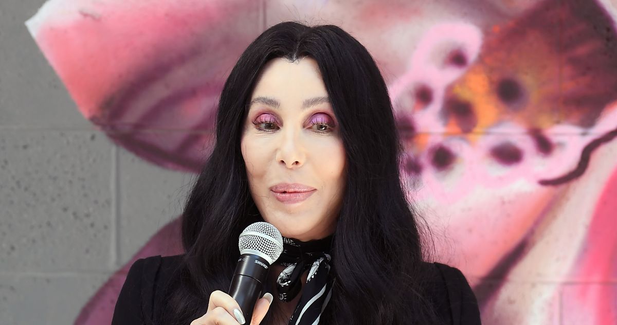 Cher in Pakistan to Rescue the ‘World’s Loneliest Elephant’