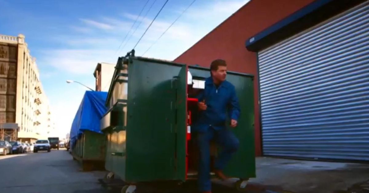 Brooklyn Man Lives in a Dumpster, and It’s Kind of Nice!