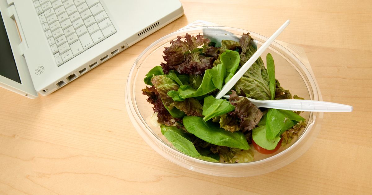 How to Survive Your Diet at the Office