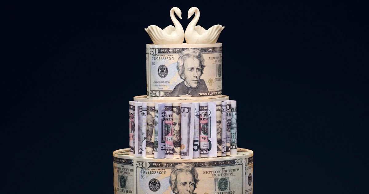 I Regret Letting My Parents Pay for My Wedding