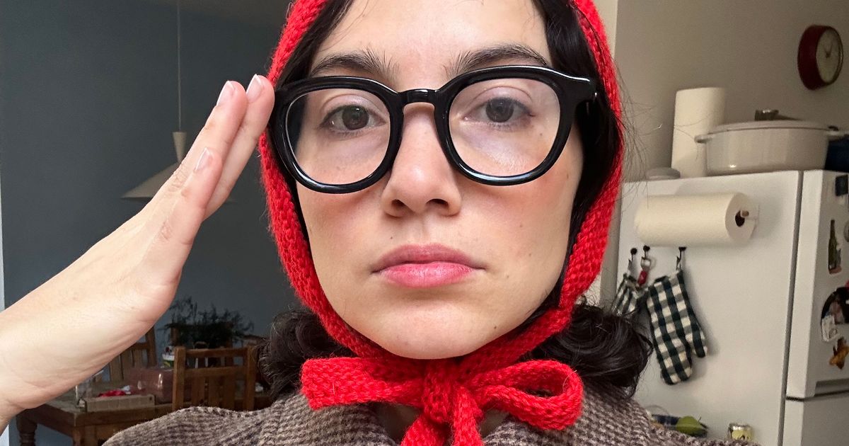 Mya Gelber Red Bonnet Review | The Strategist