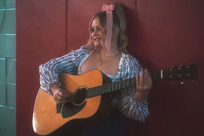 Hailey Whitters on New Album ‘Raised,’ Her Midwestern Roots