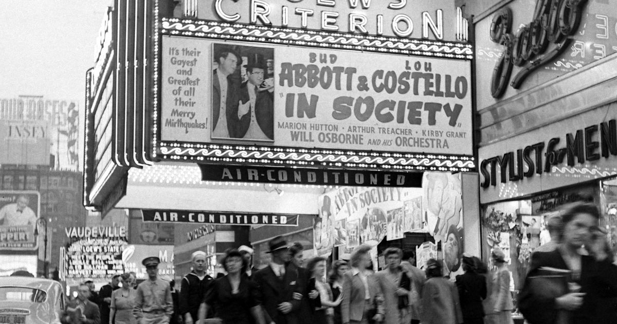 Judge Reverses Decades-Old Paramount Consent Degrees