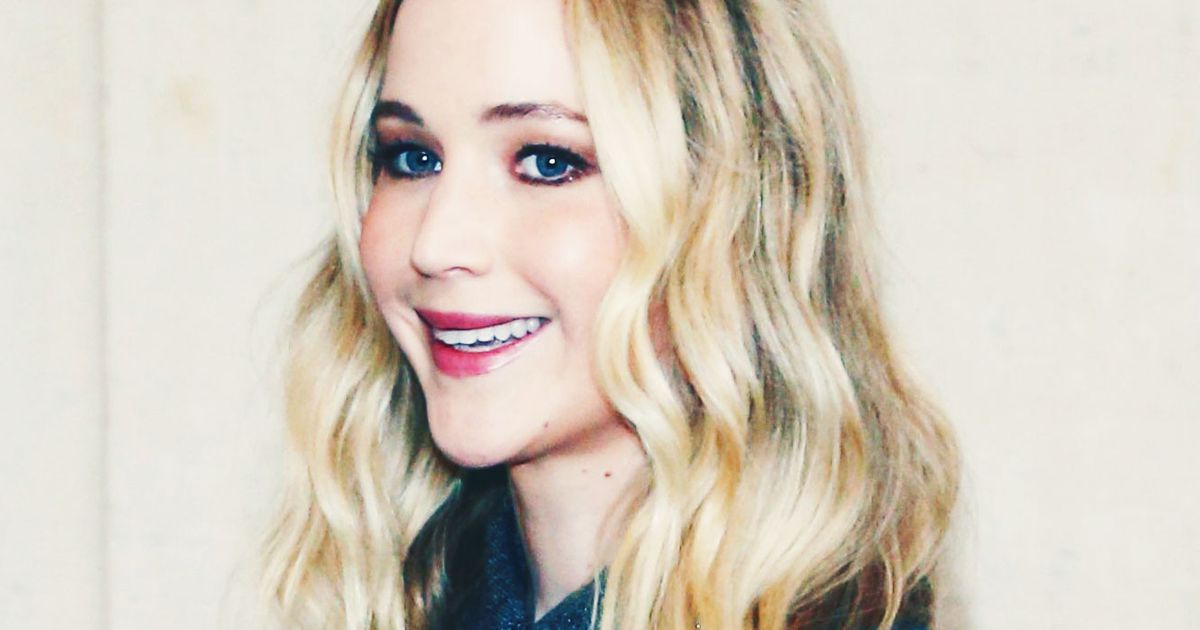 See Jennifer Lawrence’s Engagement Ring From Cooke Maroney