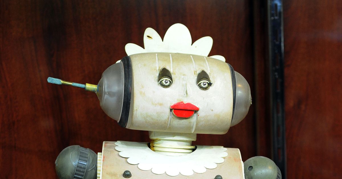 Hey, Robots: You’re Terrible at Applying Makeup