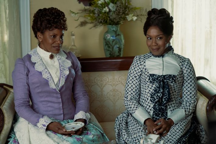 Behind the Looks in ‘The Gilded Age’ Season 3