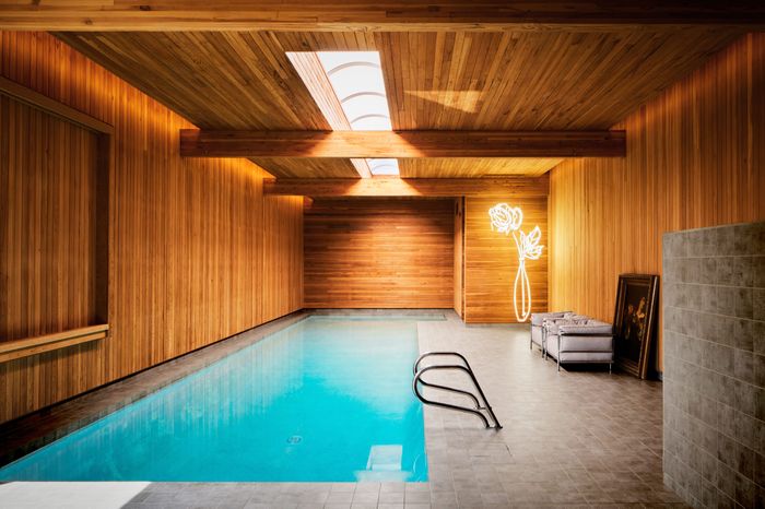 Marcel Breuer’s Neumann House (With Hudson Views) Asks 4.2M