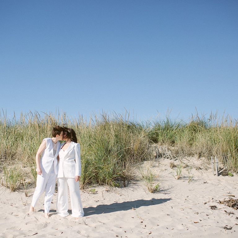 The Wedding Files: Suzanne Hillinger and Alexis Johnson