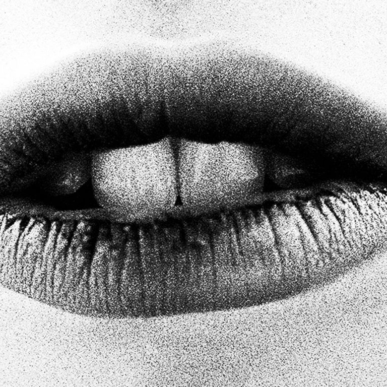 Slideshow: Behind the Scenes at New York, Milan, and Paris Fashion Weeks