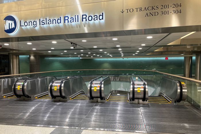 Grand Central Madison’s Escalators Are Very Long