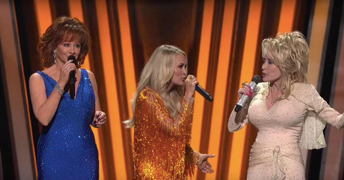 WATCH CMA Award Women Of Country Performance Dolly Parton