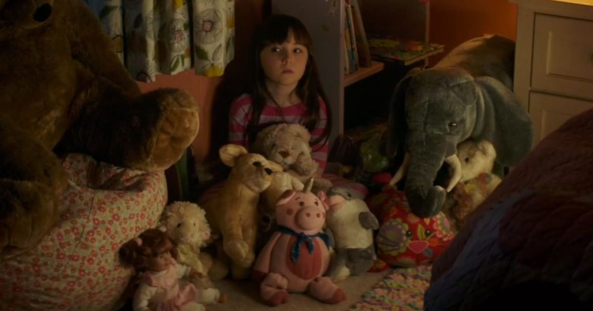 The Trailer for the New Poltergeist Reboot Is Heeeeeeeeeeeere