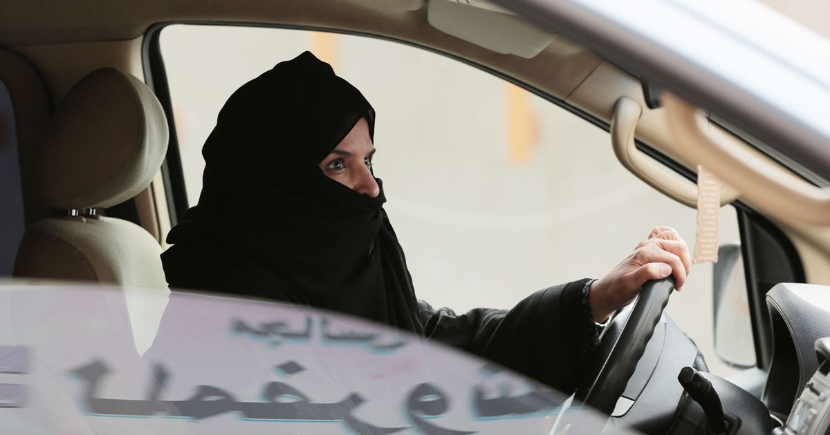 Saudi Arabia Will Allow Women to Obtain Driver’s Licenses