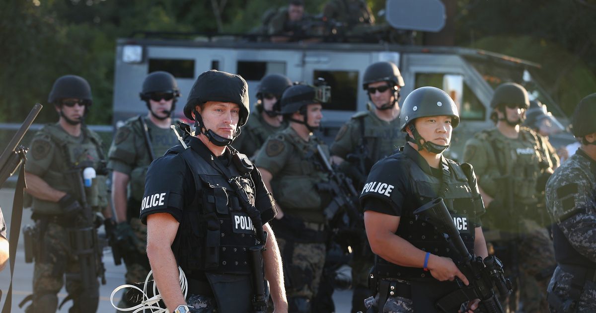 A Militarized Police, a Less Violent Public