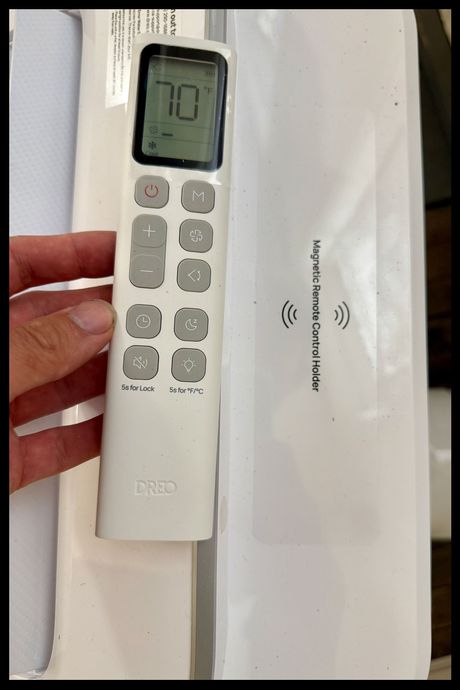 The Dreo AC319S Is Quiet, Compact, and Easy to Install | The Strategist