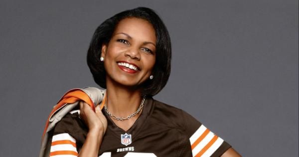 Condoleezza Rice Models Cleveland Browns Jersey for NFL