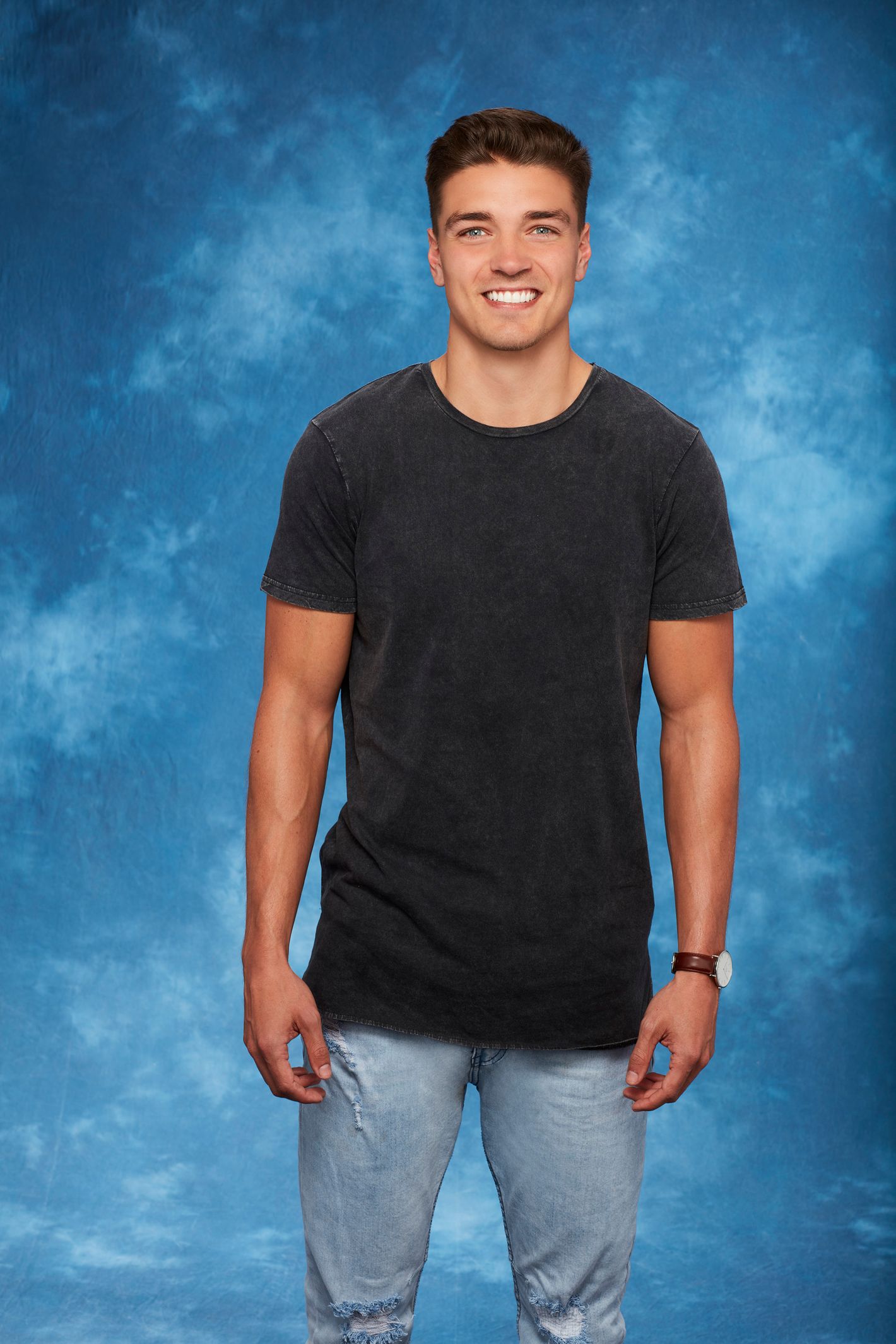 Bachelorette Season-13 Contestant Bios: Biggest Red Flags
