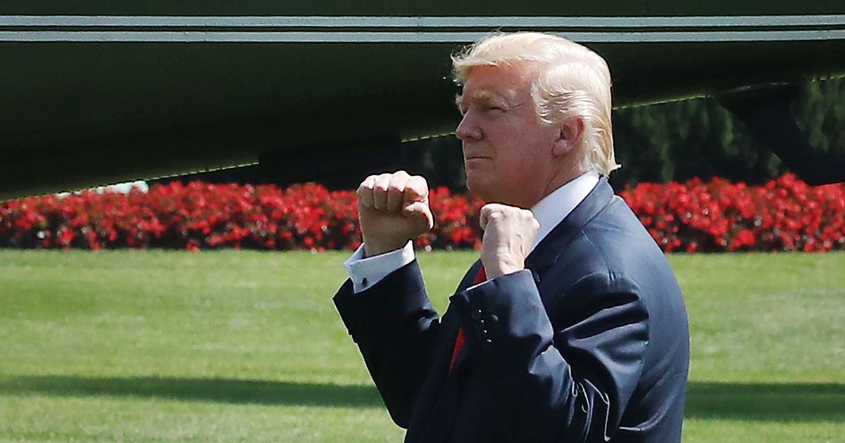 Trump Gets Folder of Positive Press Twice a Day