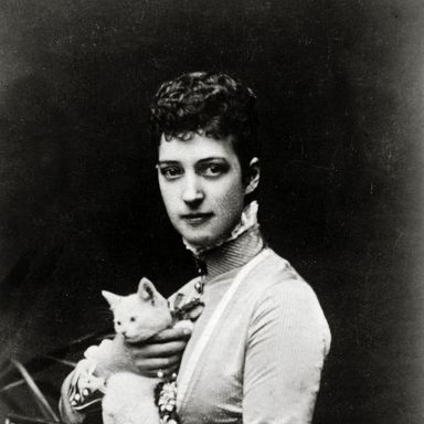The 50 Most Fabulous (and Famous) Cat Ladies of All Time