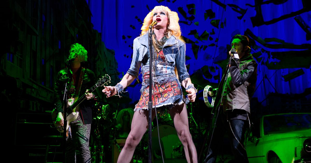 Theater Review: A Touching, Great Production of Hedwig and the Angry ...