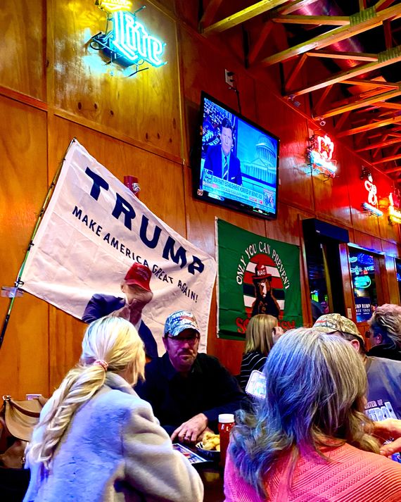 Donald Trump’s Campaign Against Reality in Iowa