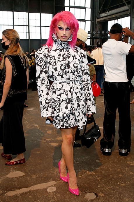 Julia Fox, Aquaria, and More of the Bestest Party Looks