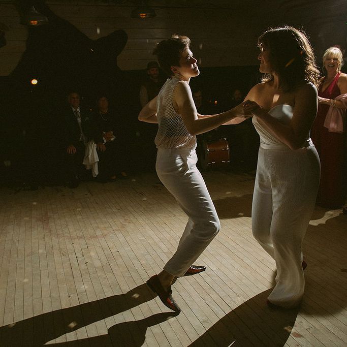 The Wedding Files: Suzanne Hillinger and Alexis Johnson