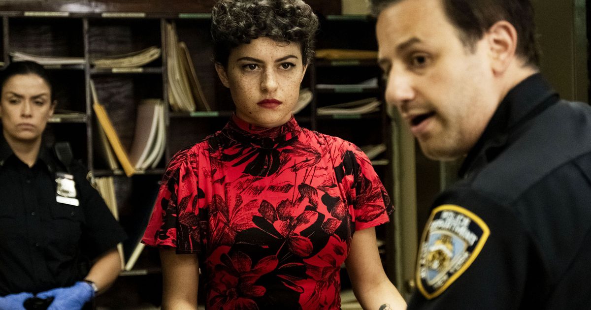 Review: Search Party Is Back, and Its Knives Are Out