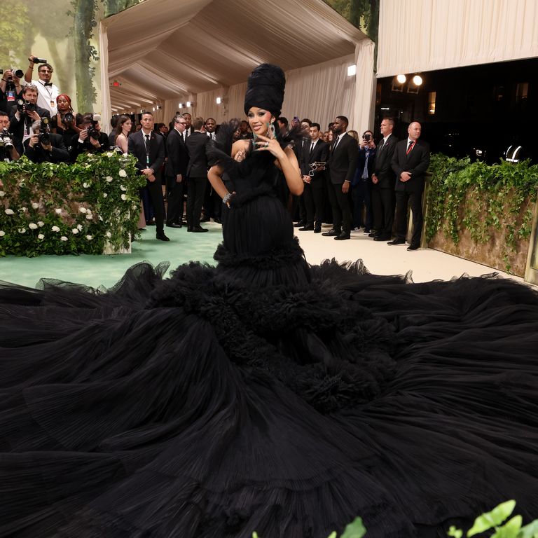 The 2024 Met Gala Red Carpet: All the Best Looks and Outfits
