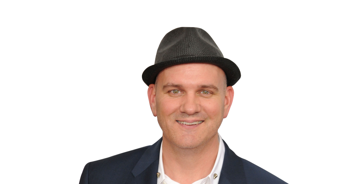 Glee’s Mike O’Malley on Playing Kurt’s Dad and the National Song He’d ...