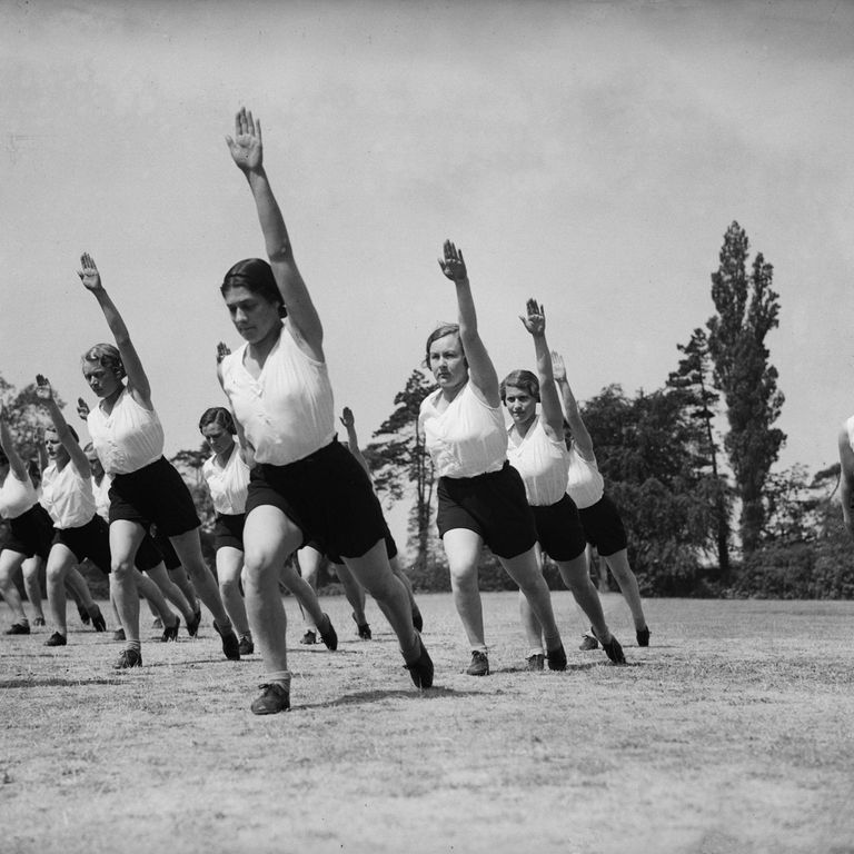 40 Vintage Ladies in Ye Olde Workout Gear