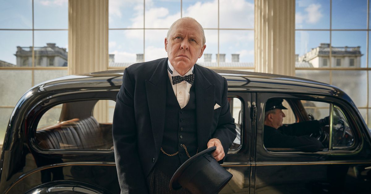 The Crown Recap: A Good Dressing Down