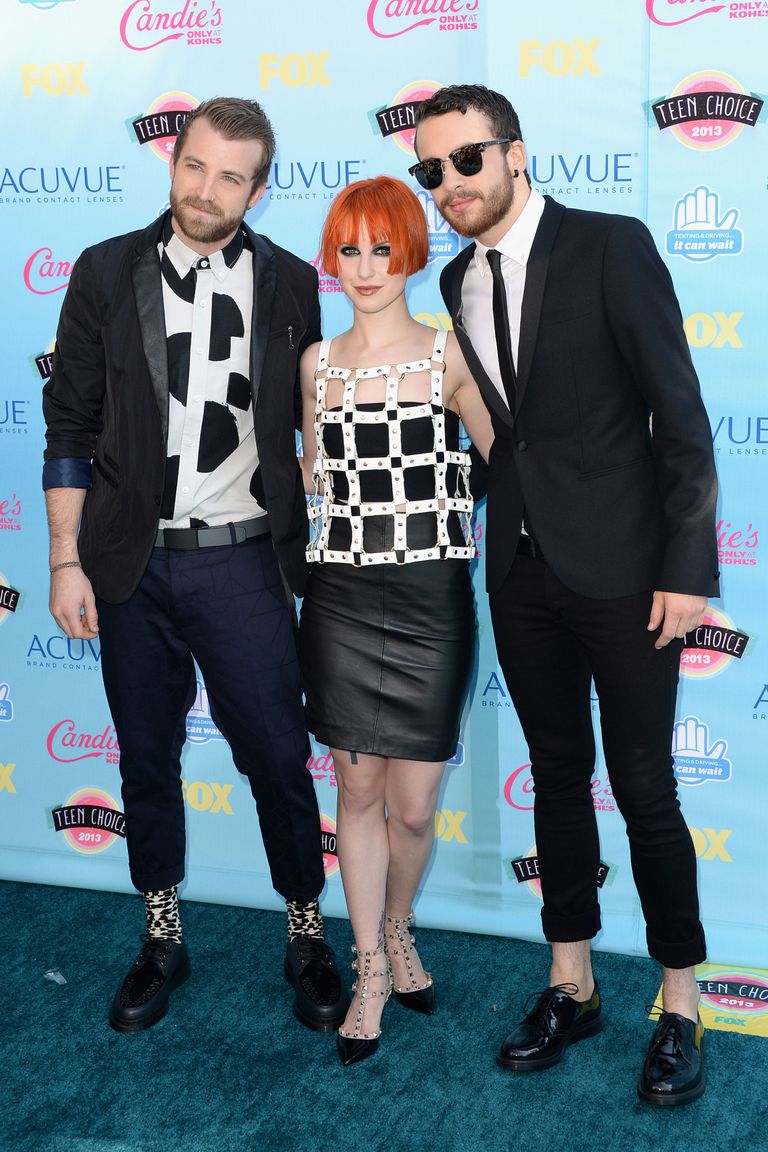 Miley Cyrus, Pretty Little Liars, and More at the Teen Choice Awards