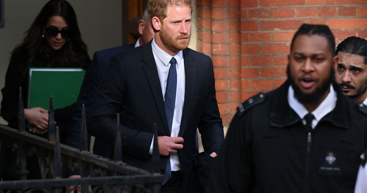 King Charles Pretends He’s Too ‘Busy’ to See Prince Harry - TrendRadars King Charles Pretends He’s Too ‘Busy’ to See Prince Harry - TrendRadars