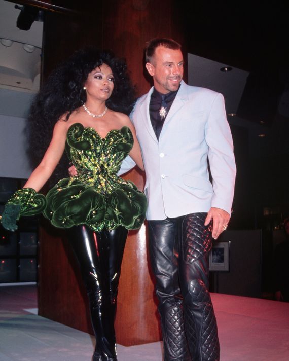 [Photos] 13 Out of This World Thierry Mugler Looks