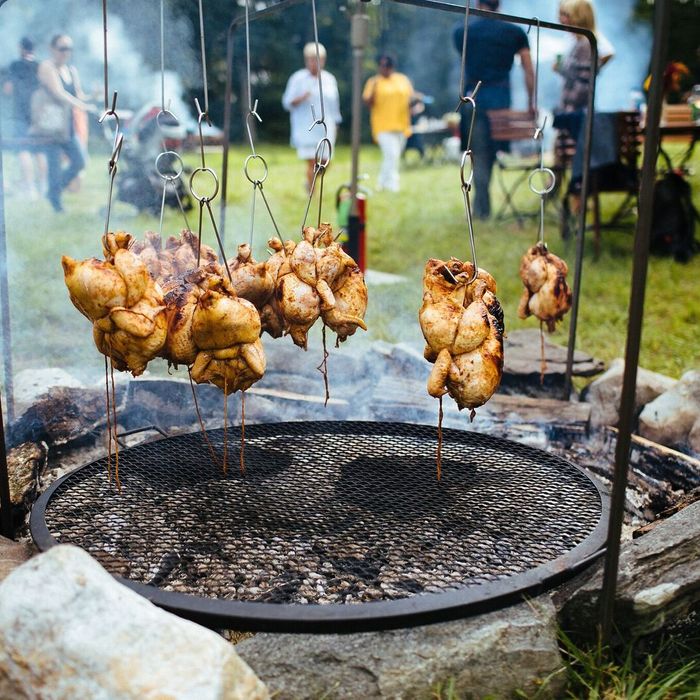 Attend Paper to Table’s Bonfire, a Chef’s Cookout