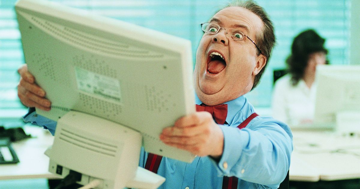 Man Executes Innocent Computer in Alley