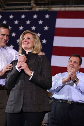Dressing to Stump: Ann Romney’s Campaign Style