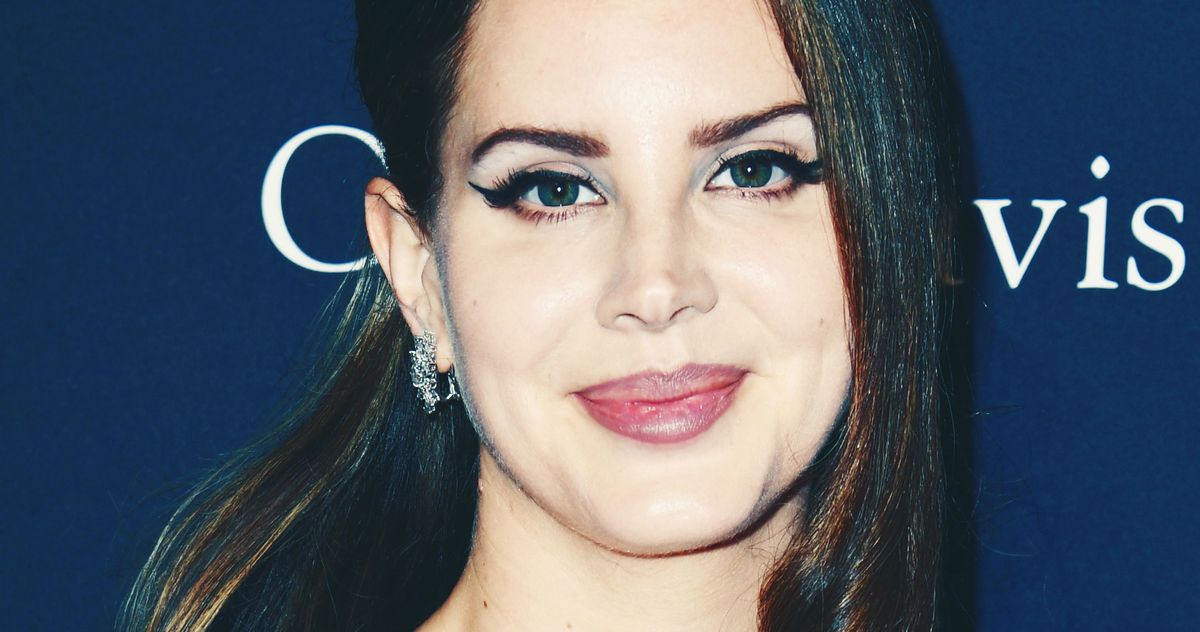 Is Lana Del Rey Really Engaged To Clayton Johnson 1135