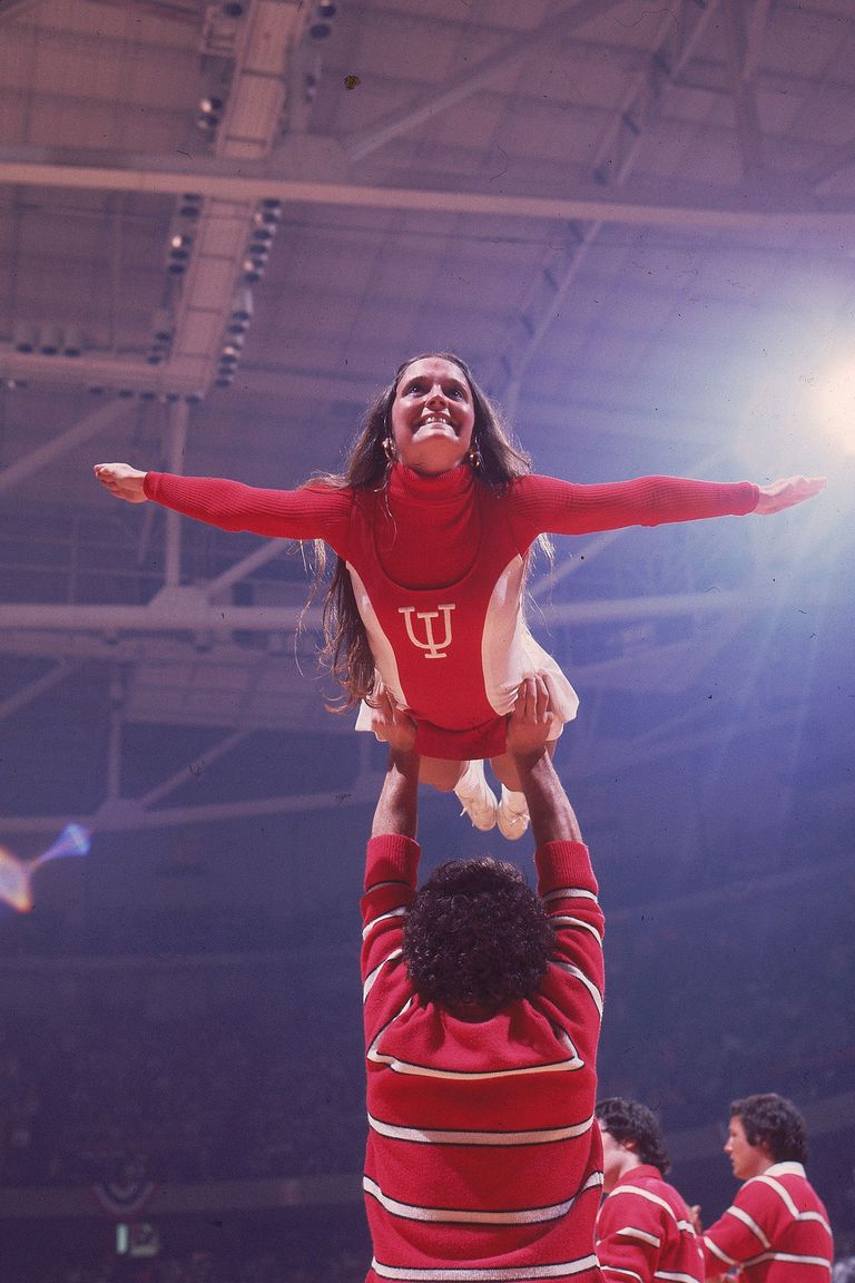 48 Vintage Cheerleading Photos in Honor of Super Bowl XLVIII