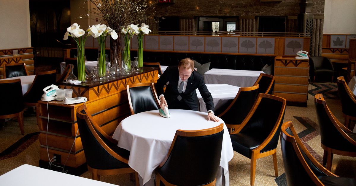How Eleven Madison Park Modernized Elite, Old-School Service