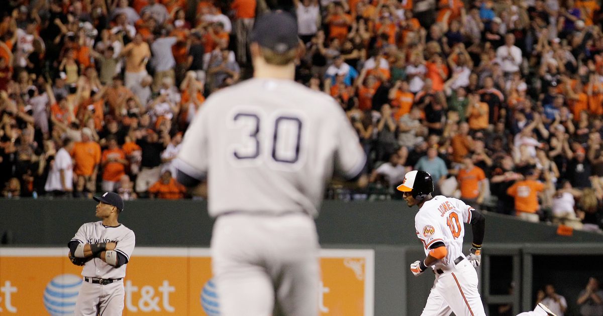 After a Wild Eighth Inning, the Yankees and Orioles Are Tied for First ...