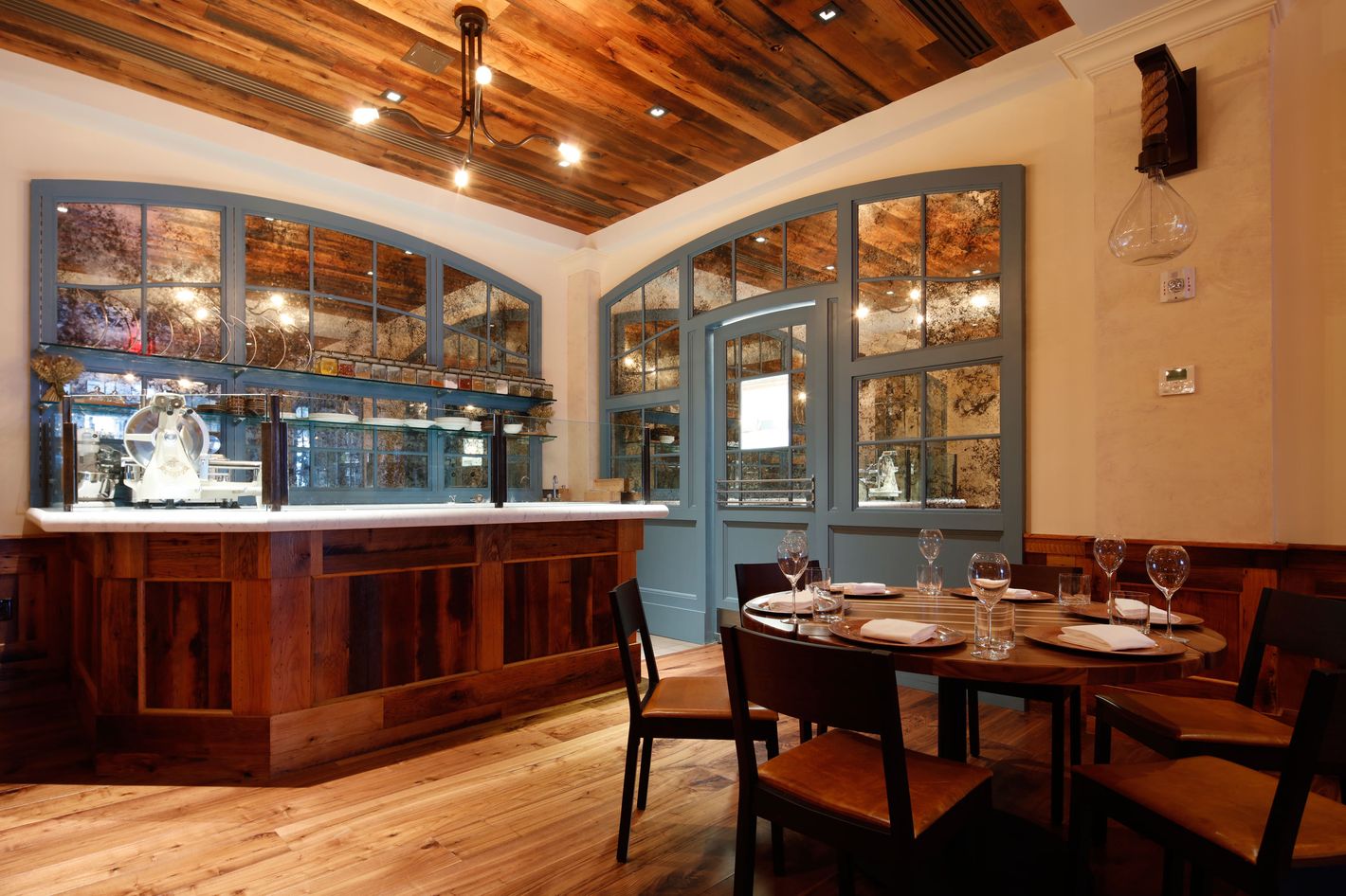 The Food at Newly Opened Italienne Looks Seriously Luxurious