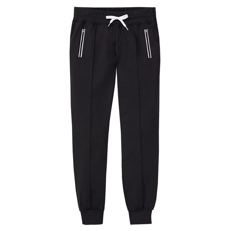 30 Chic and Cozy Sweats to Wear This Thanksgiving