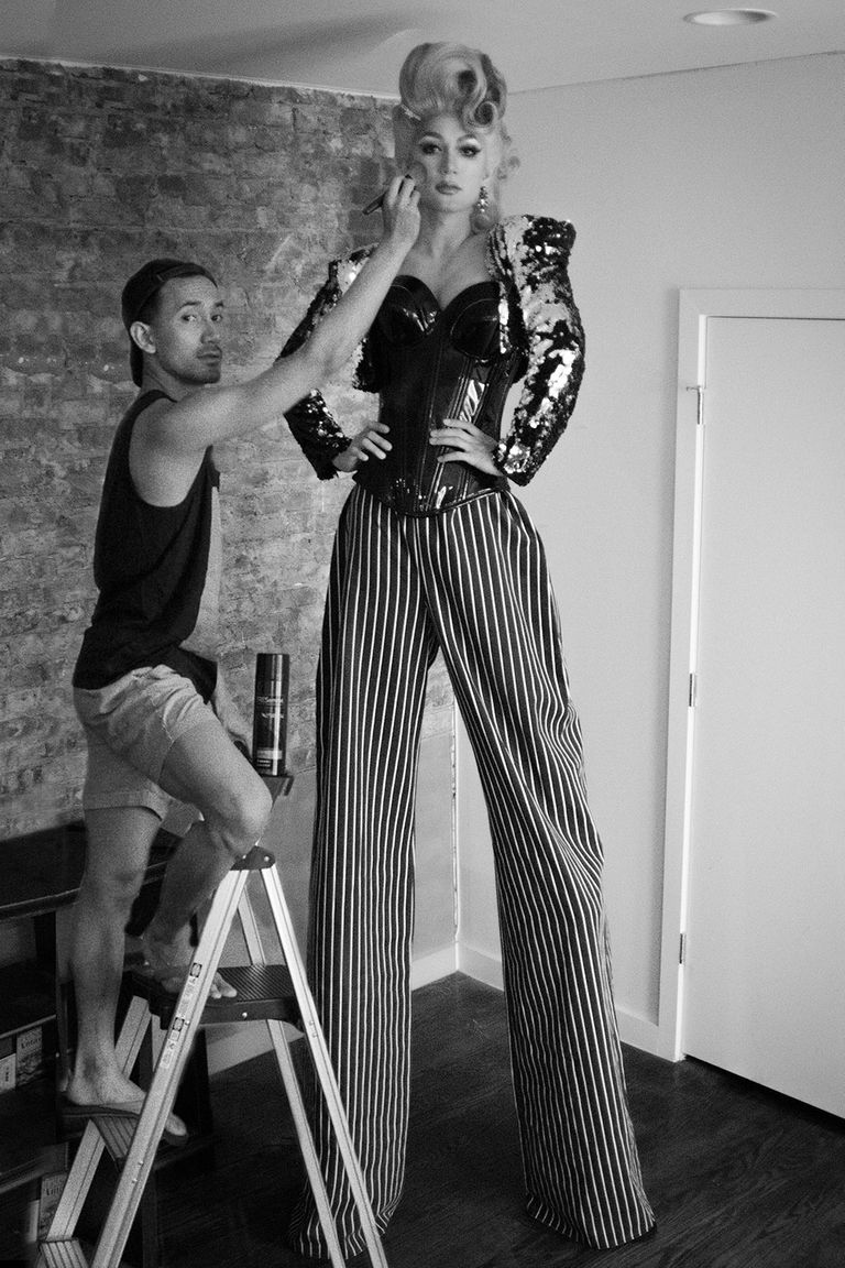 Let’s Panic Hosts Photography Event to Benefit Immigrants