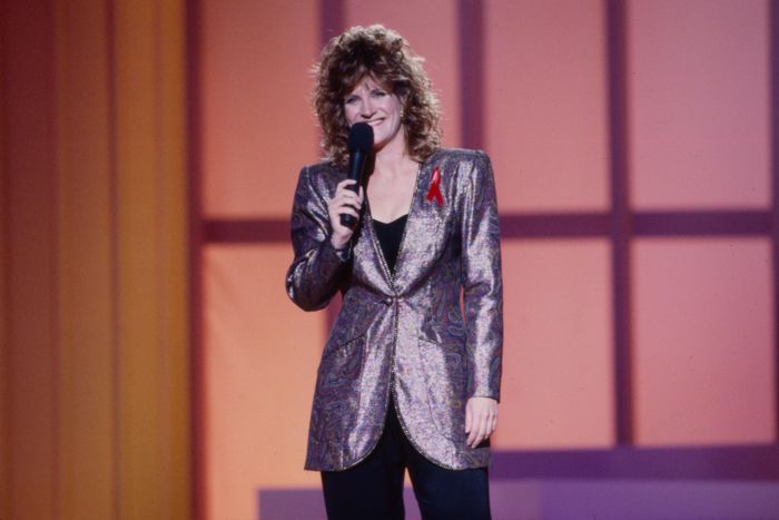 Carol Leifer Talks ‘SNL,’ ‘Hacks,’ ‘Seinfeld,’ and ‘Curb’